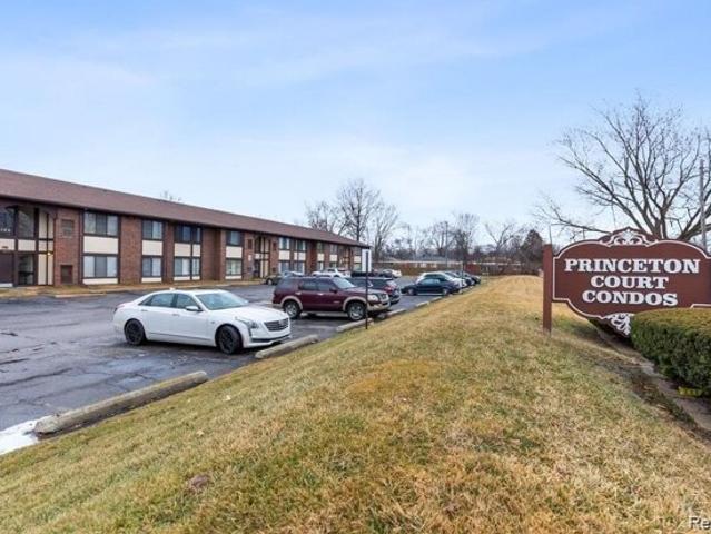 E Mile Rd Apt,warren, Condo For Sale