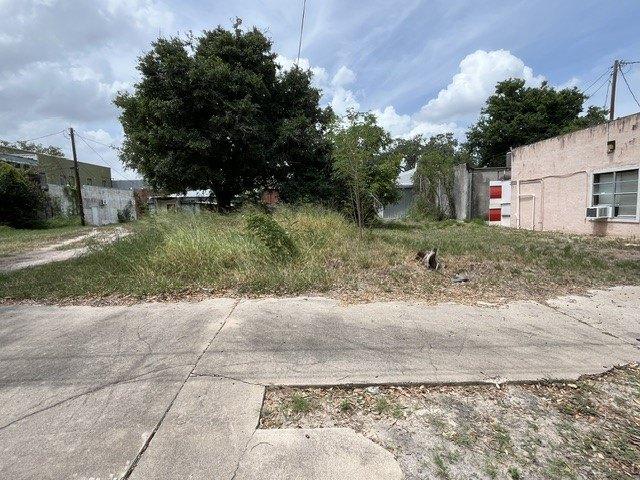 E Miller of 7 St Lot S70, Falfurrias, TX 78355