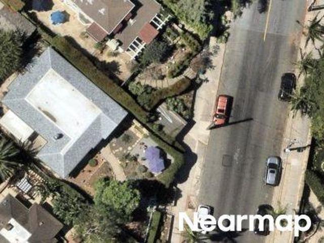 E Mission St