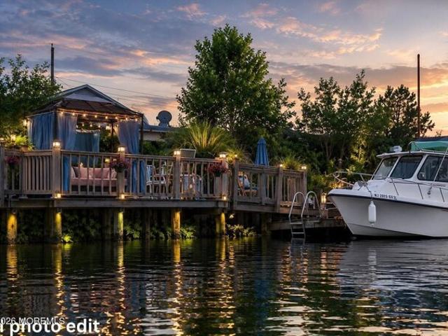 E Mohawk Dr, Little Egg Harbor, Home For Sale