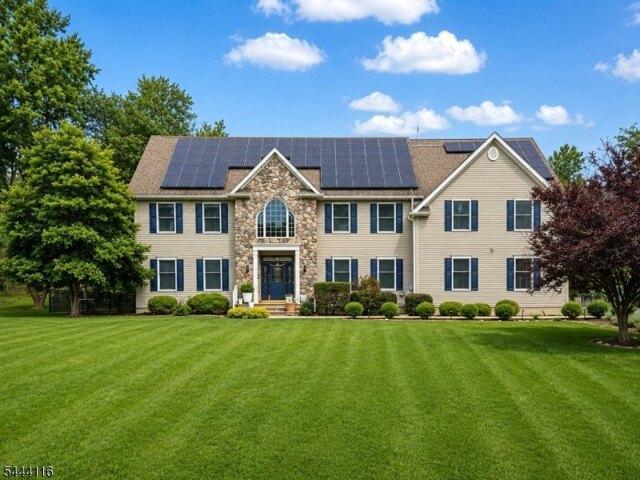 E Mountain Rd, Hillsborough Twp, Home For Sale