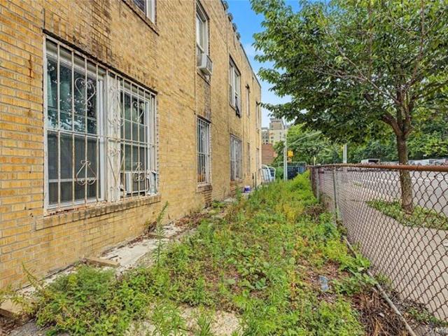 E Nd St, Bronx, Home For Sale