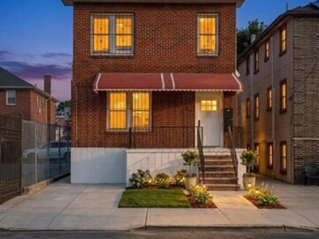 E Nd St, Bronx, Home For Sale