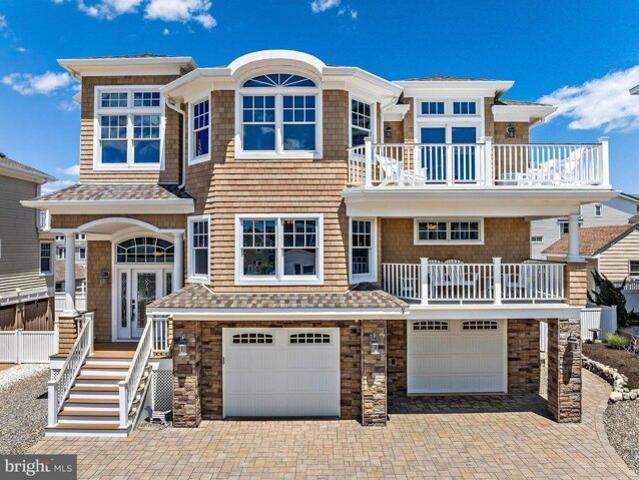 E Nd St, Long Beach Township, Home For Sale