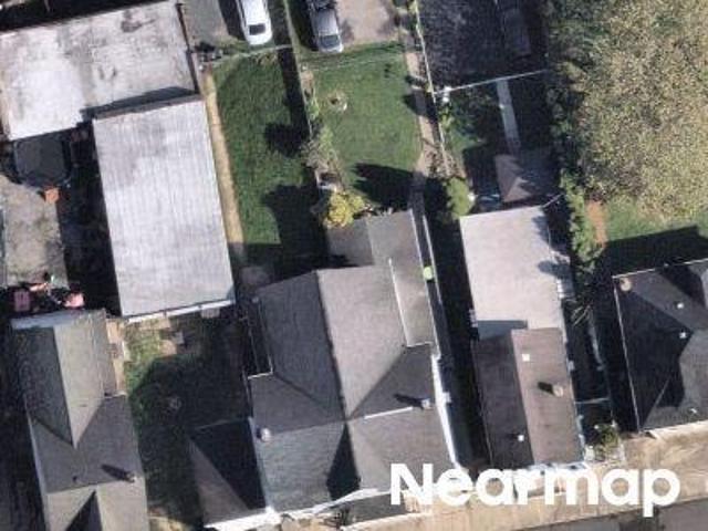 E Nesquehoning St