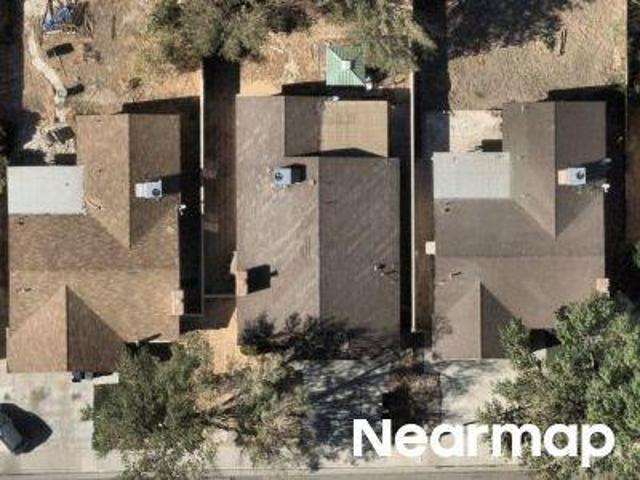E Newgrove St