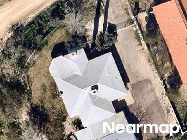 E Noble Dr