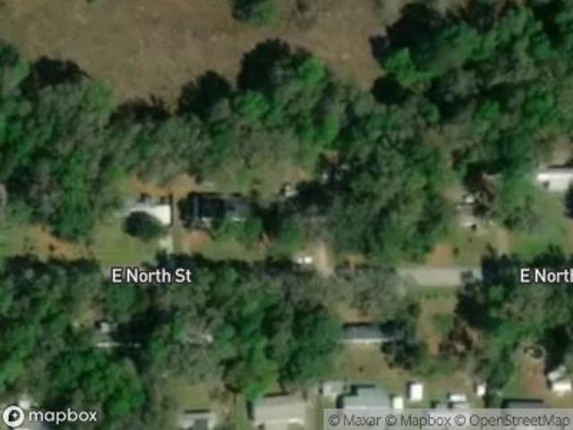 E North St