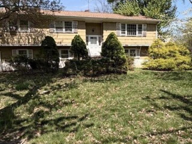 E Northfield Rd, Livingston, Home For Sale