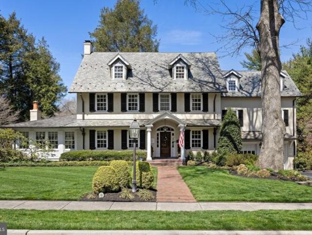 E Oak Ave, Moorestown, Home For Sale