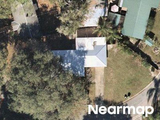 E Oak Hill Dr