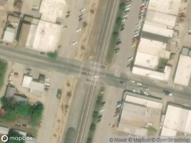 E Oak St