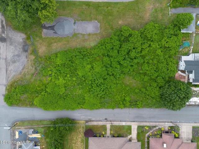 E Oak St Lot 1, Pittston, PA 18640