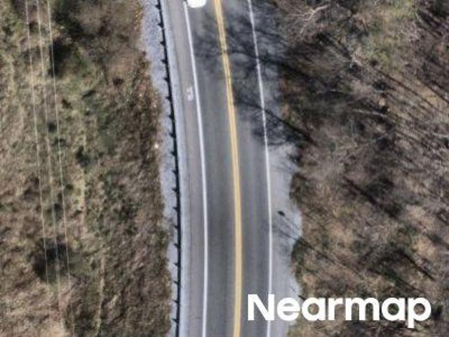 E Of Nyes Rd