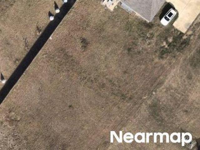 E Old Marion Hwy