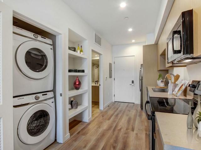 E on Hoover 1 Bedroom Apartment for Rent at 1157 S Hoover St, Los Angeles, CA 90006 Pico Union