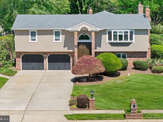 E Acres Dr, Hamilton, Home For Sale