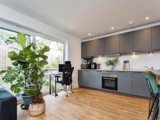 E Addington Road, South Croydon, 1 Bedroom Ground