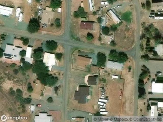 E Apricot Ln
