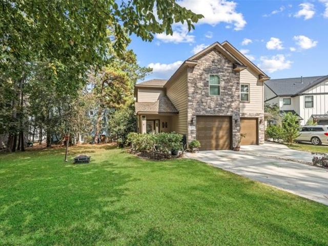 E April Villas, Conroe, Home For Sale