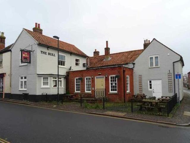 E Bull Hotel, Bridge Street, Pub For Sale