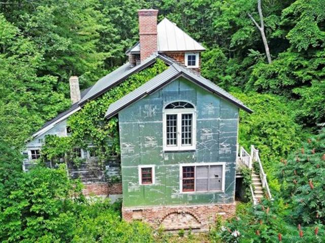 E Burr Pond Rd, Sudbury, Home For Sale