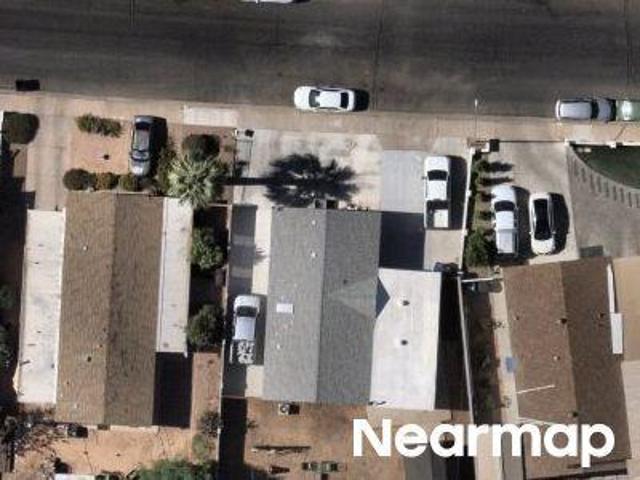 E Balsam Ave