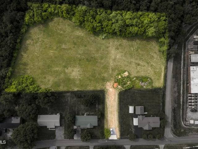 E Barton Ridge Rd, Greeneville, TN 37745