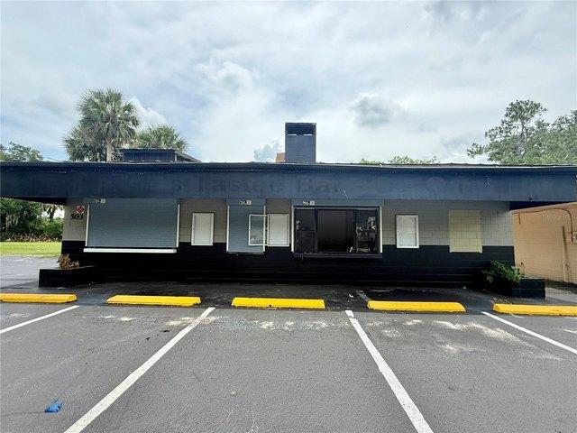 E Bates Ave, Eustis, FL 32726