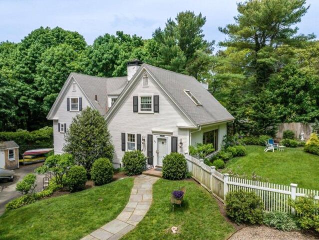 E Bay Rd, Osterville, Home For Sale