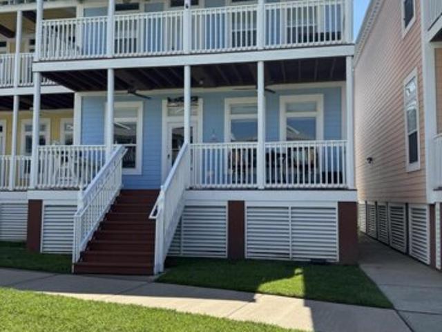 E Beach Blvd Apt,pass Christian, Condo For Sale