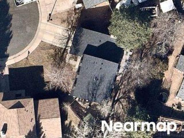 E Belleview Ln