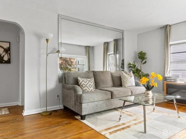 E Blancke St, Linden, Home For Sale