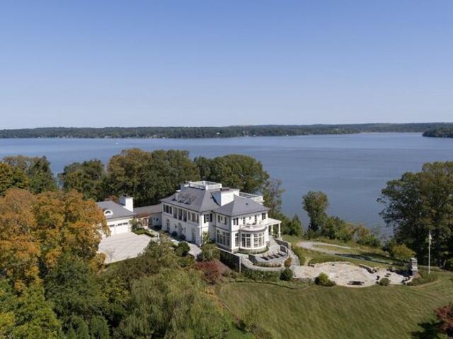 E Boulevard Dr, Alexandria, Home For Sale