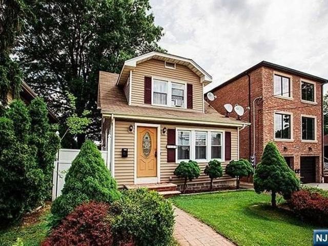 E Brinkerhoff Ave, Palisades Park, Home For Sale