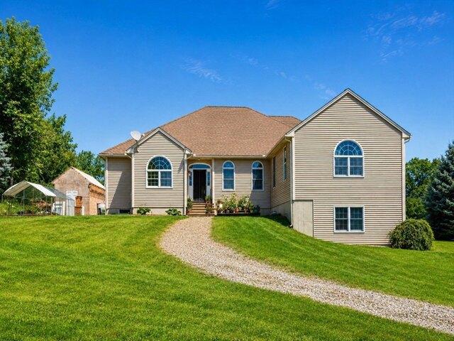 E Brookfield Rd, North Brookfield, Home For Sale