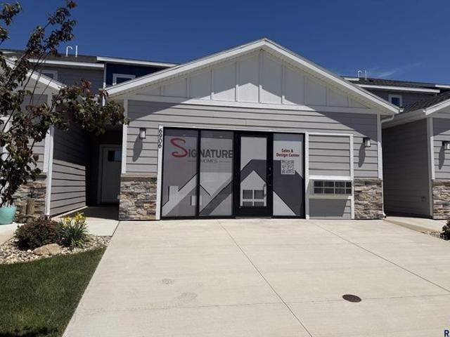 E Brooks Edge Pl, Sioux Falls, SD 57110