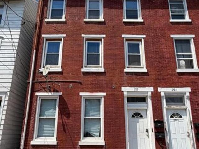 E Broad St, Burlington, Home For Sale