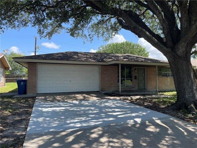 E Broadway Ave, Portland, Home For Sale