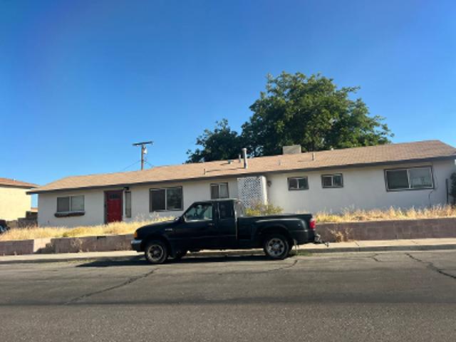 E California Ave Aka 601 California Bl