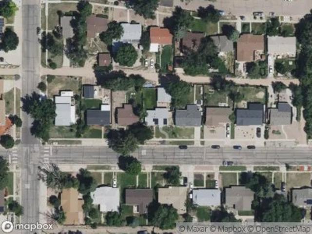 E Caramillo St