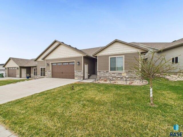 E Cattail Dr, Sioux Falls, Home For Sale