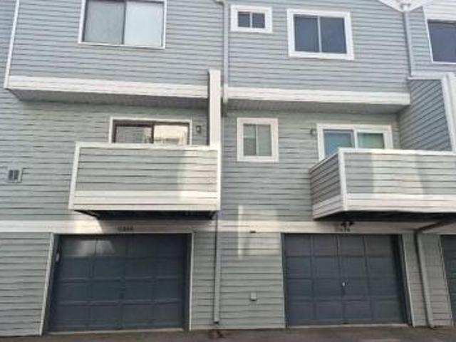 E Cedar Ave