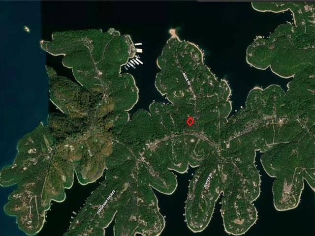 E Center Rd, Eureka Springs, AR 72631