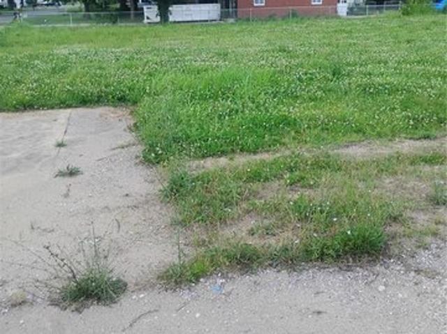 E Chain of Rocks Rd, Granite City, IL 62040