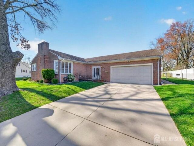 E Cherry St, Carteret, Home For Sale