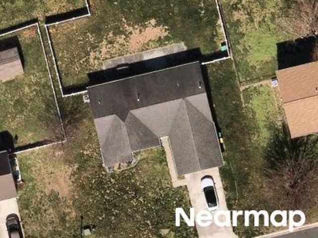 E Chimney Top Ln
