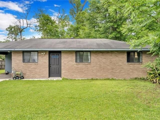 E Chuck St, Gonzales, Home For Sale