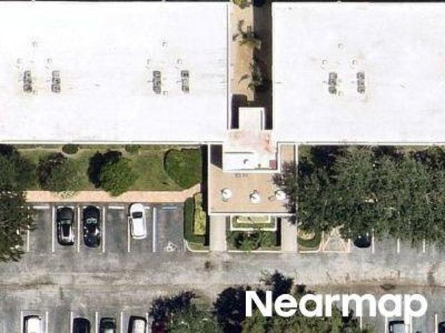 E Clairmont Cir