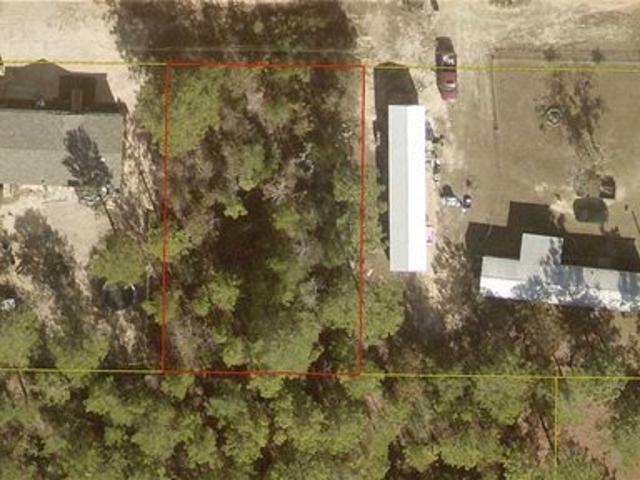 E Clover Ln, Defuniak Springs, FL 32433
